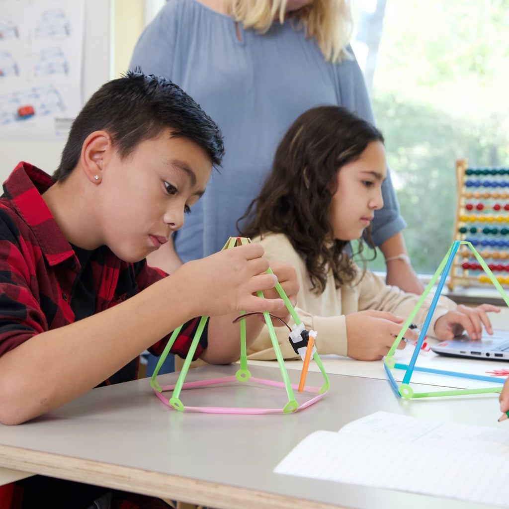 Strawbees — Robotix Education